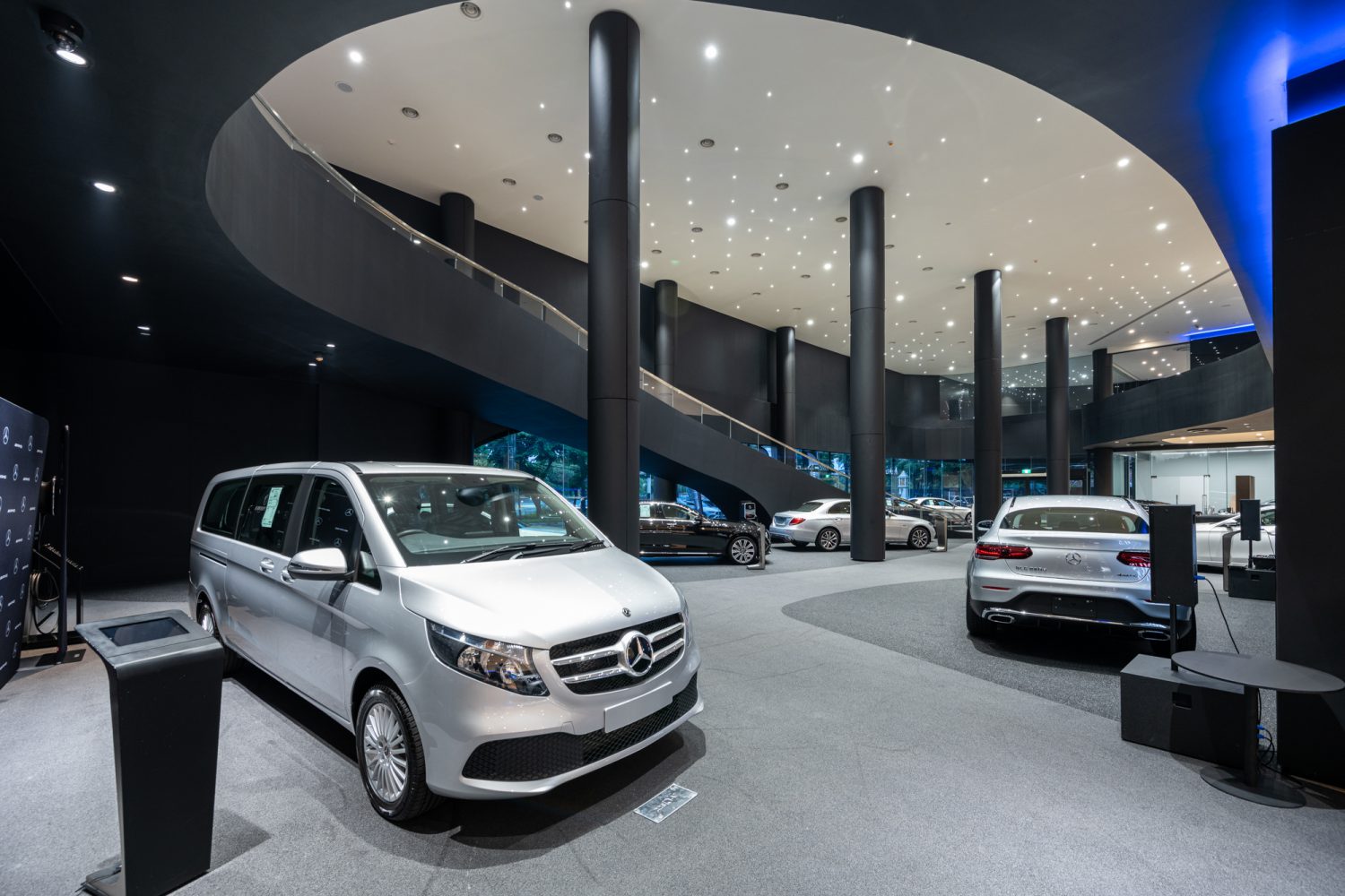 MERCEDES BENZ PRIMUS